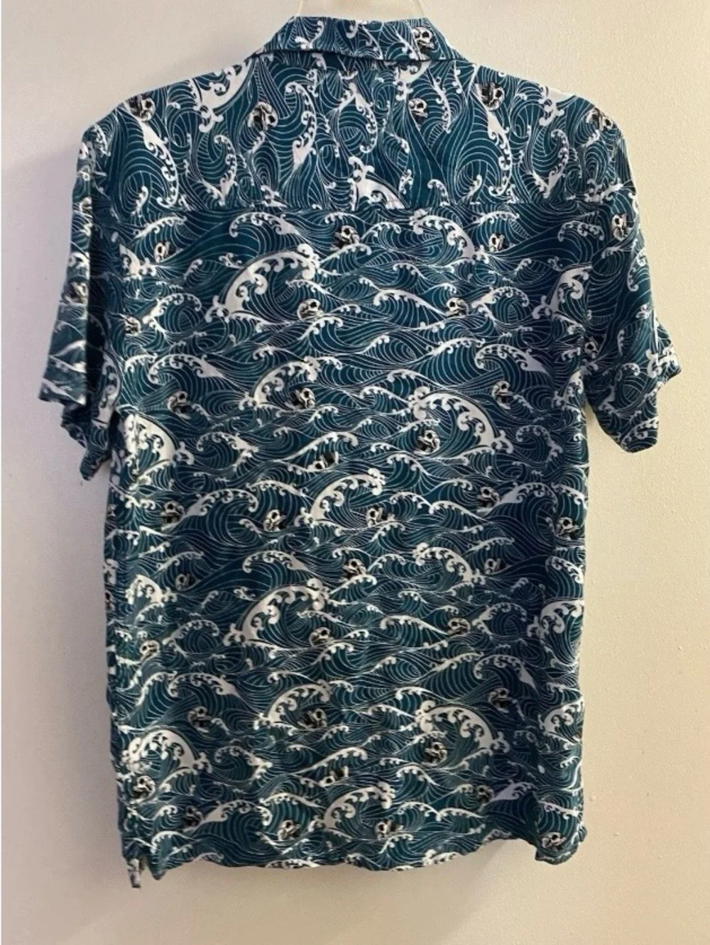 Vstr | Shirts | Vstr Mens Button Down Shirt M 38medium Skulls Tropical ...